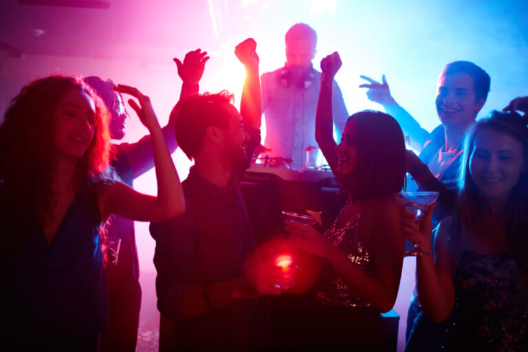 Discofox tanzen - Schritte, Stile & Musik | Danceflavors