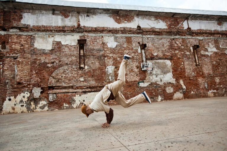 Breakdance tanzen - Schritte, Stil & Musik | Danceflavors